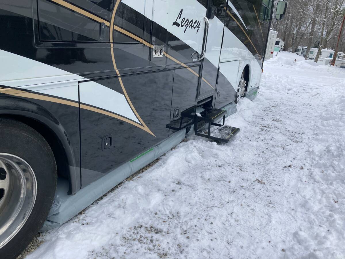 RV Skirting Photos - AirSkirts